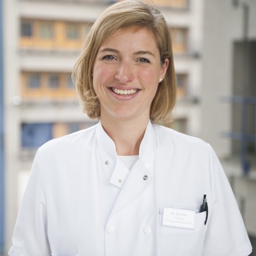 Dr. D.K. (Dorottya) de Vries | LUMC